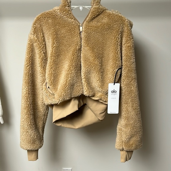 ALO Yoga | Jackets & Coats | Alo Foxy Sherpa Jacket Camel | Poshmark